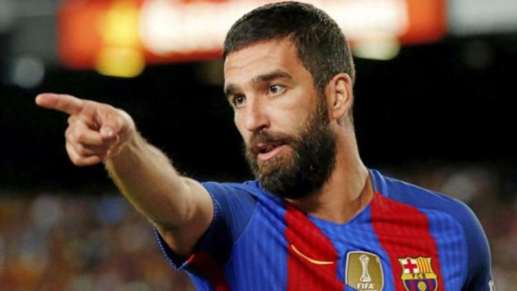 Arda Turan ve BEN SPORCUNUN ZEKİ, ÇEVİK ve AYNI ZAMANDA AHLAKLISINI ...